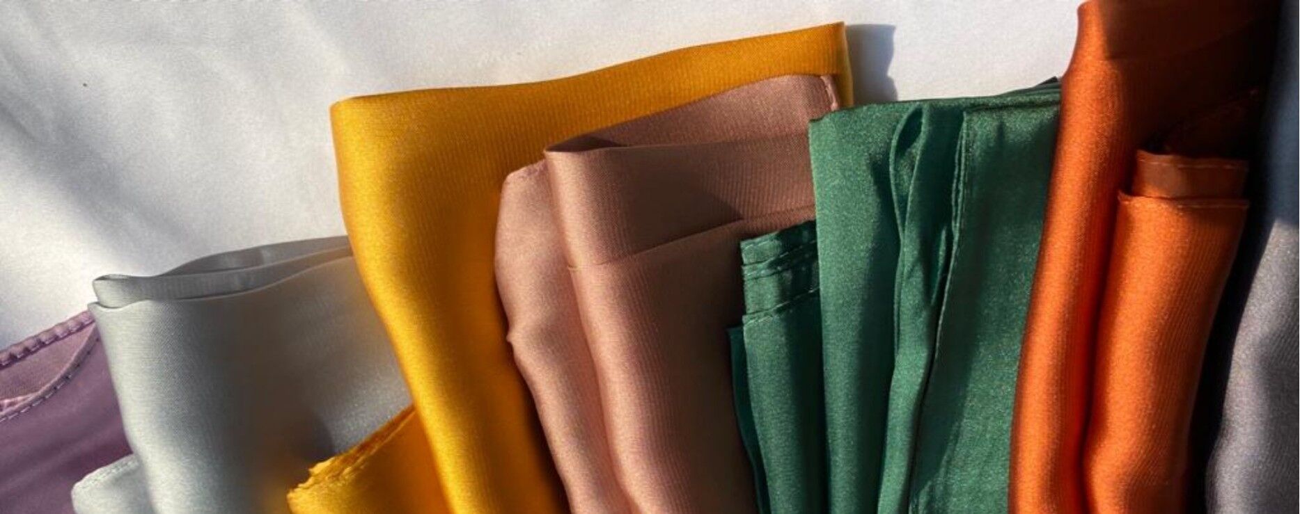 Buy Queen Scrunchie wholesale products on Ankorstore