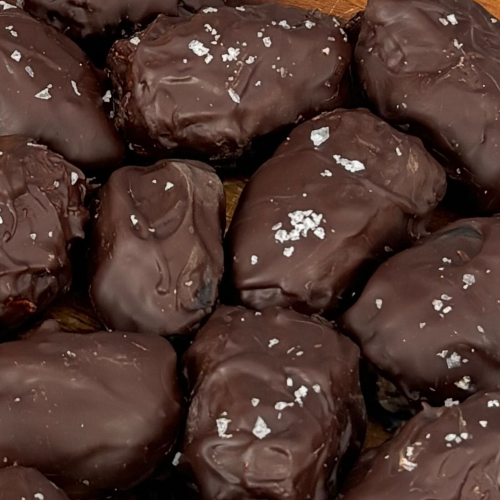 Buy Happi dates wholesale products on Ankorstore