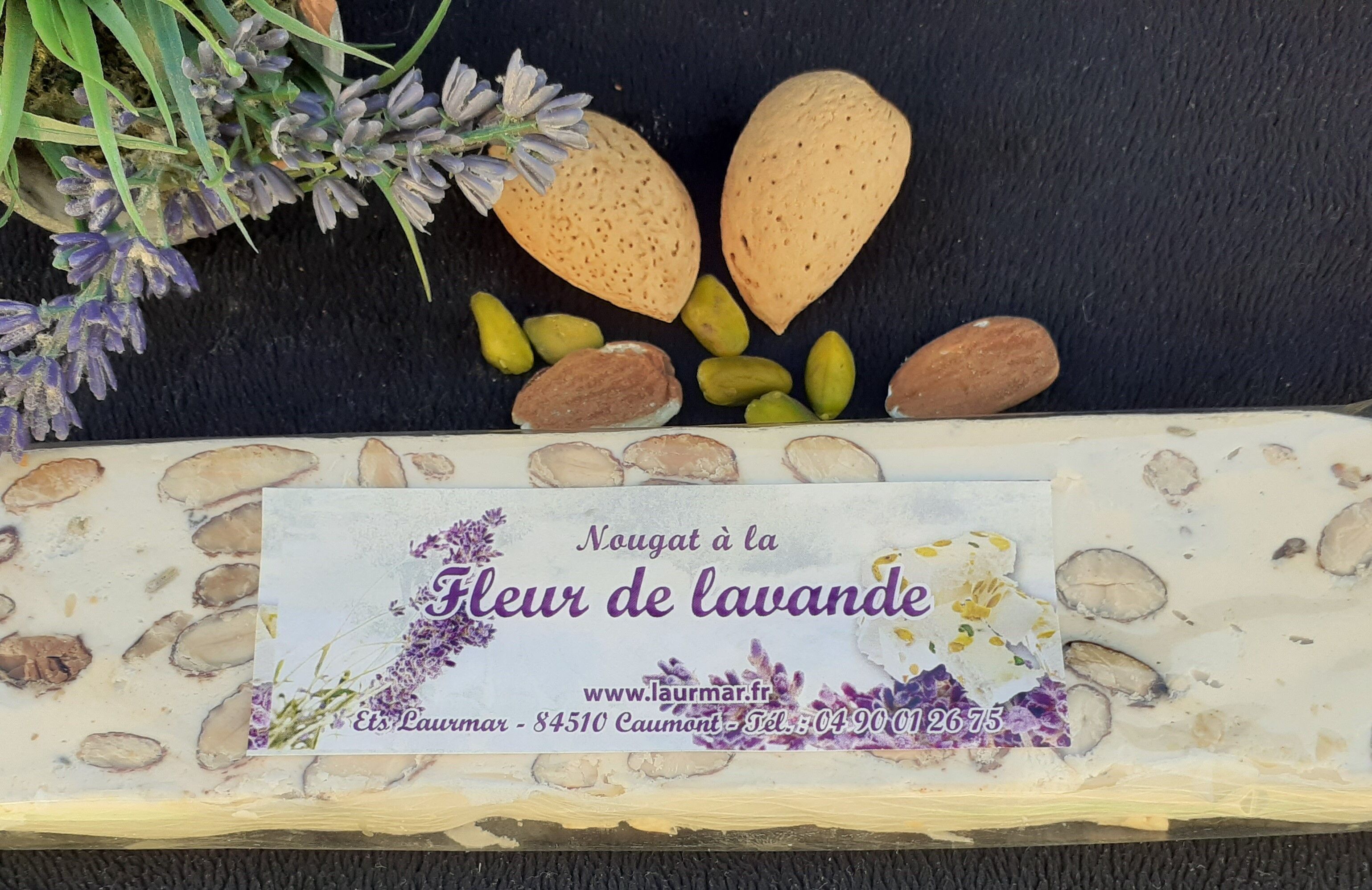 Achat Barre de 200 g de Nougat blanc tendre de Provence aux Fleurs de ...
