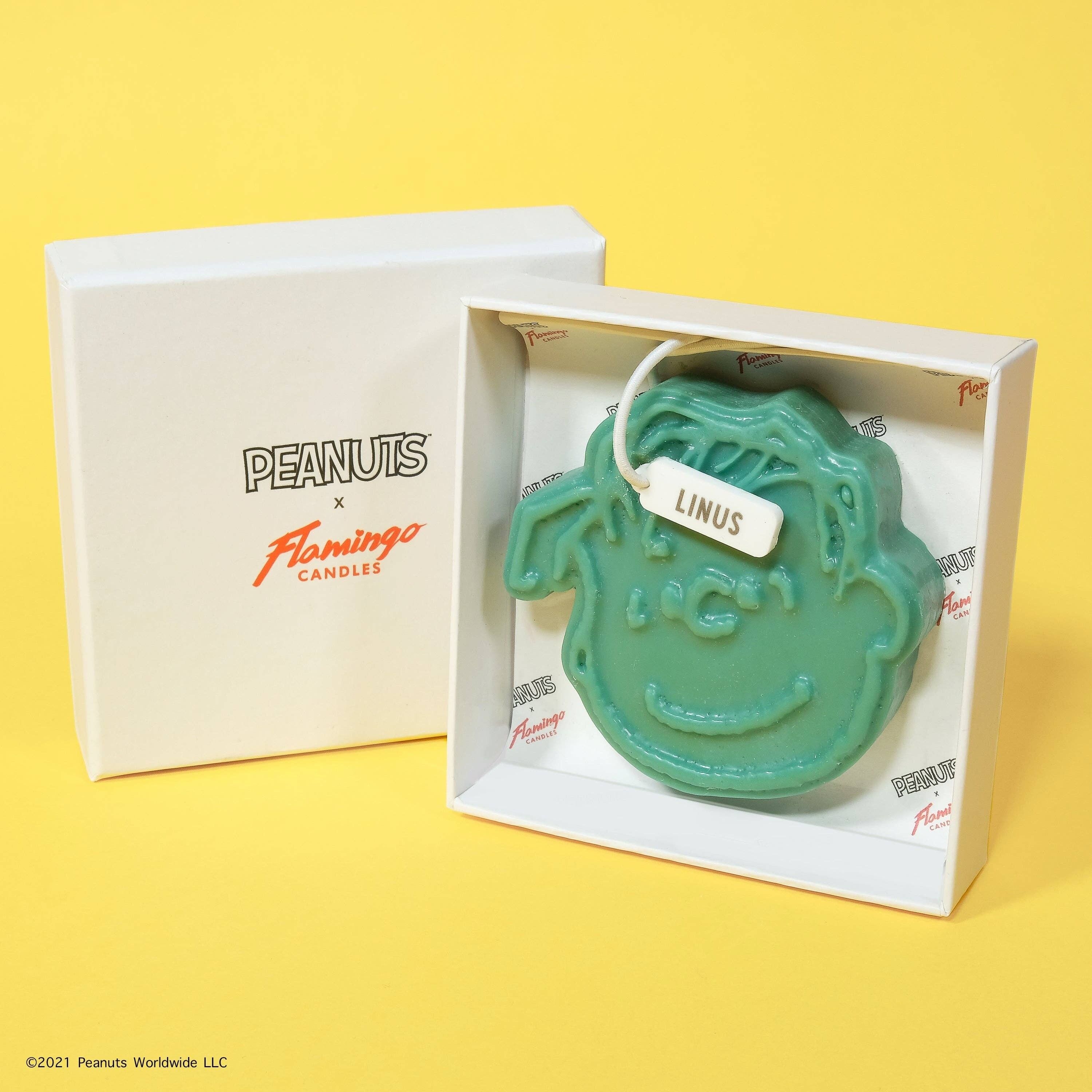 Buy wholesale Peanuts x Flamingo Candles Mango & Dragonfruit Green Linus