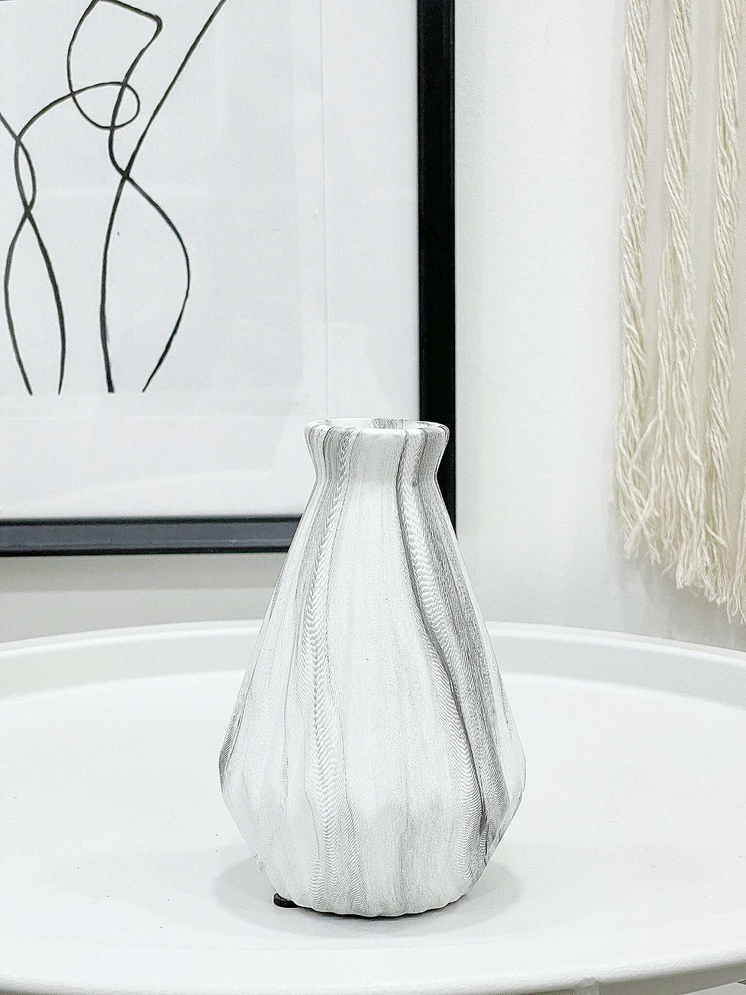 Buy wholesale 13cm Marble Look Ribbed Vase