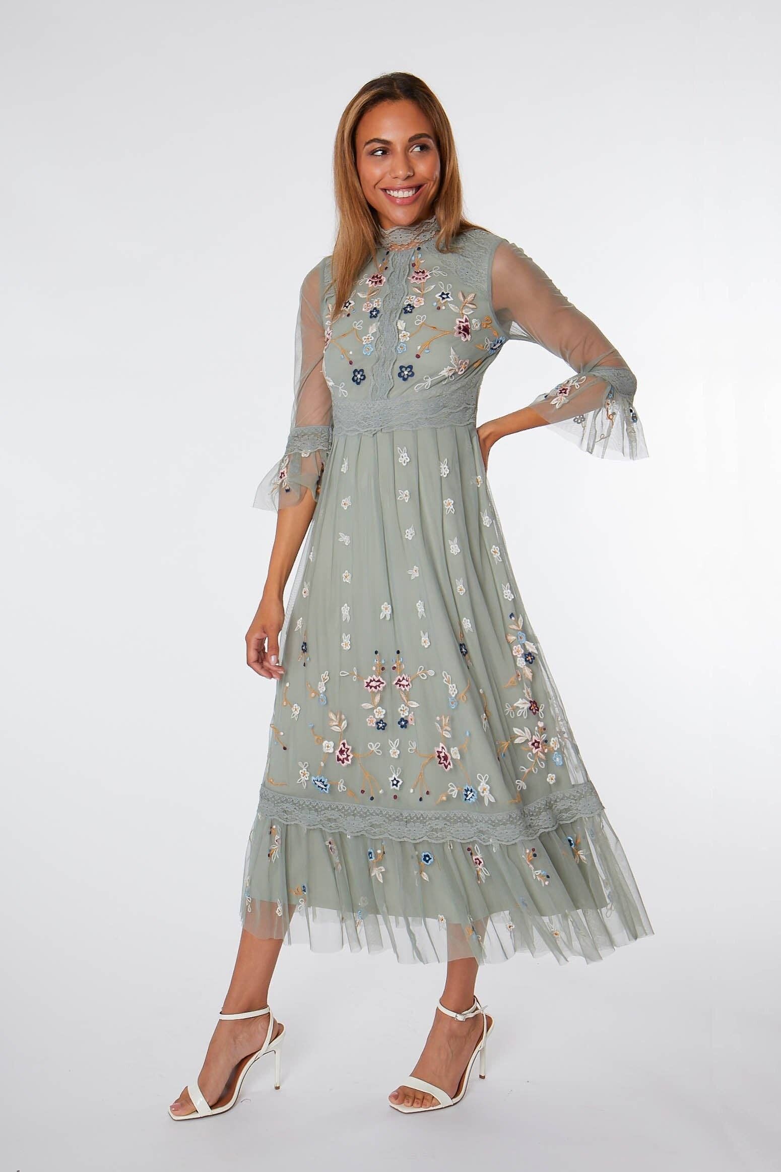Buy wholesale Erica Floral Embroidered Midi Dress