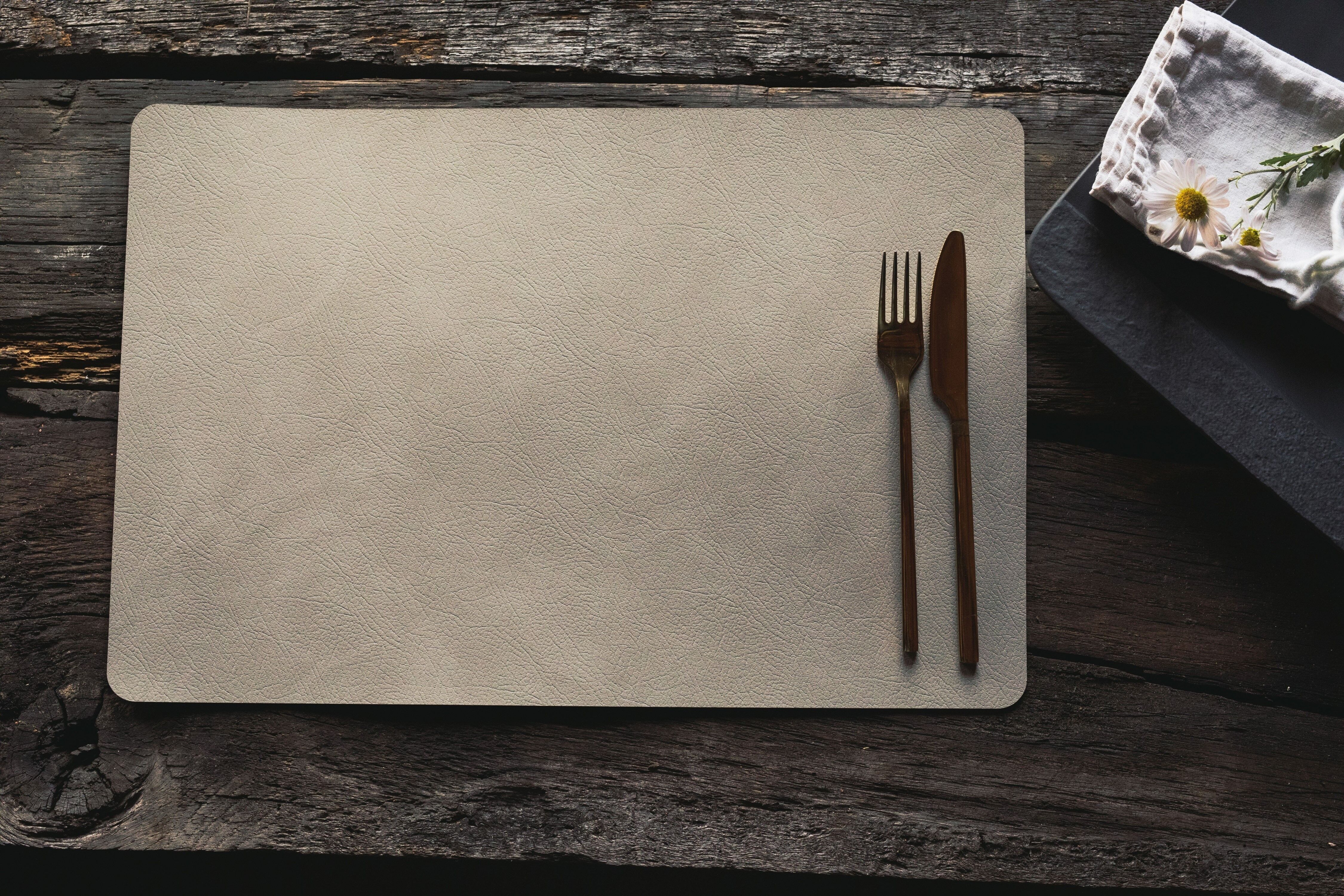 Compra Mantel individual Duo de cuero reciclado en diferentes formas al ...