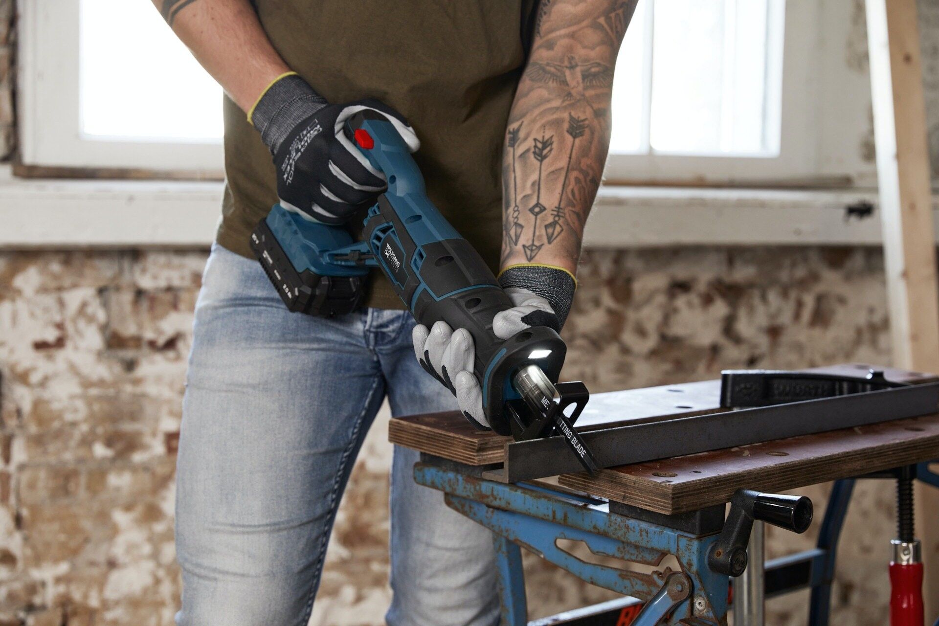 Buy wholesale Wolfgang Cordless Reciprocating Saw 20v