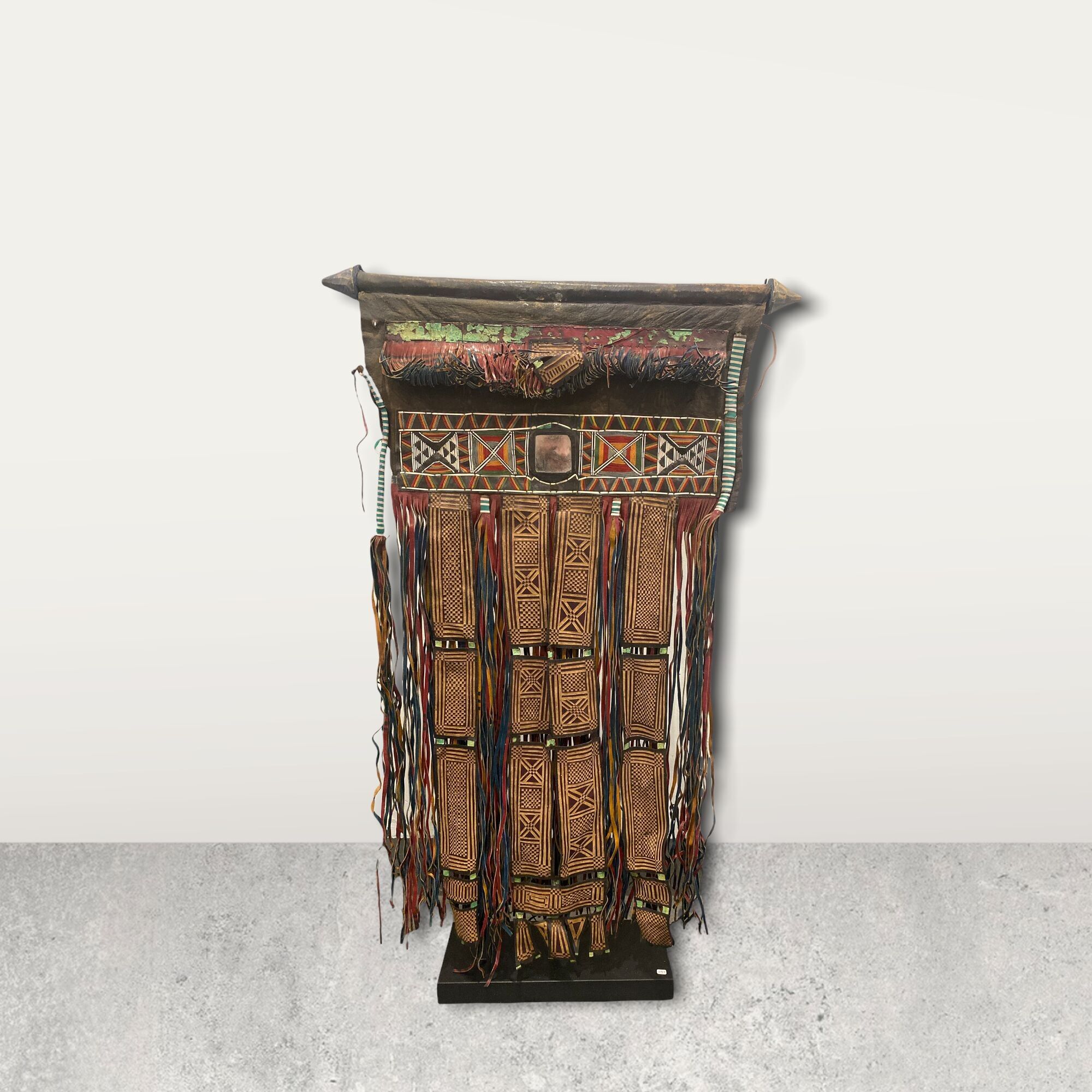 Buy wholesale Tuareg - Antique leather panel tent decor (191.2)