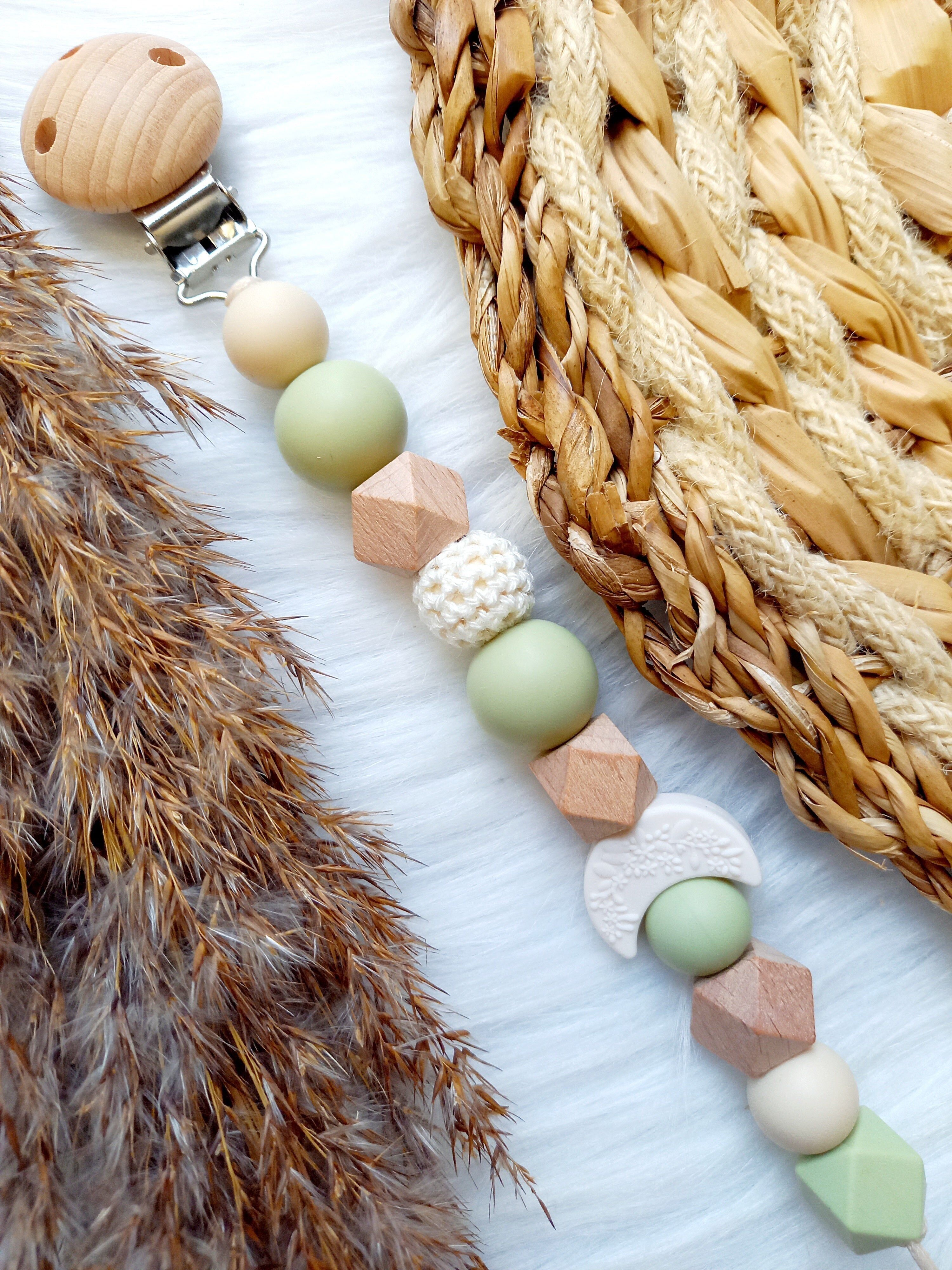 Buy wholesale Pacifier clip Levi