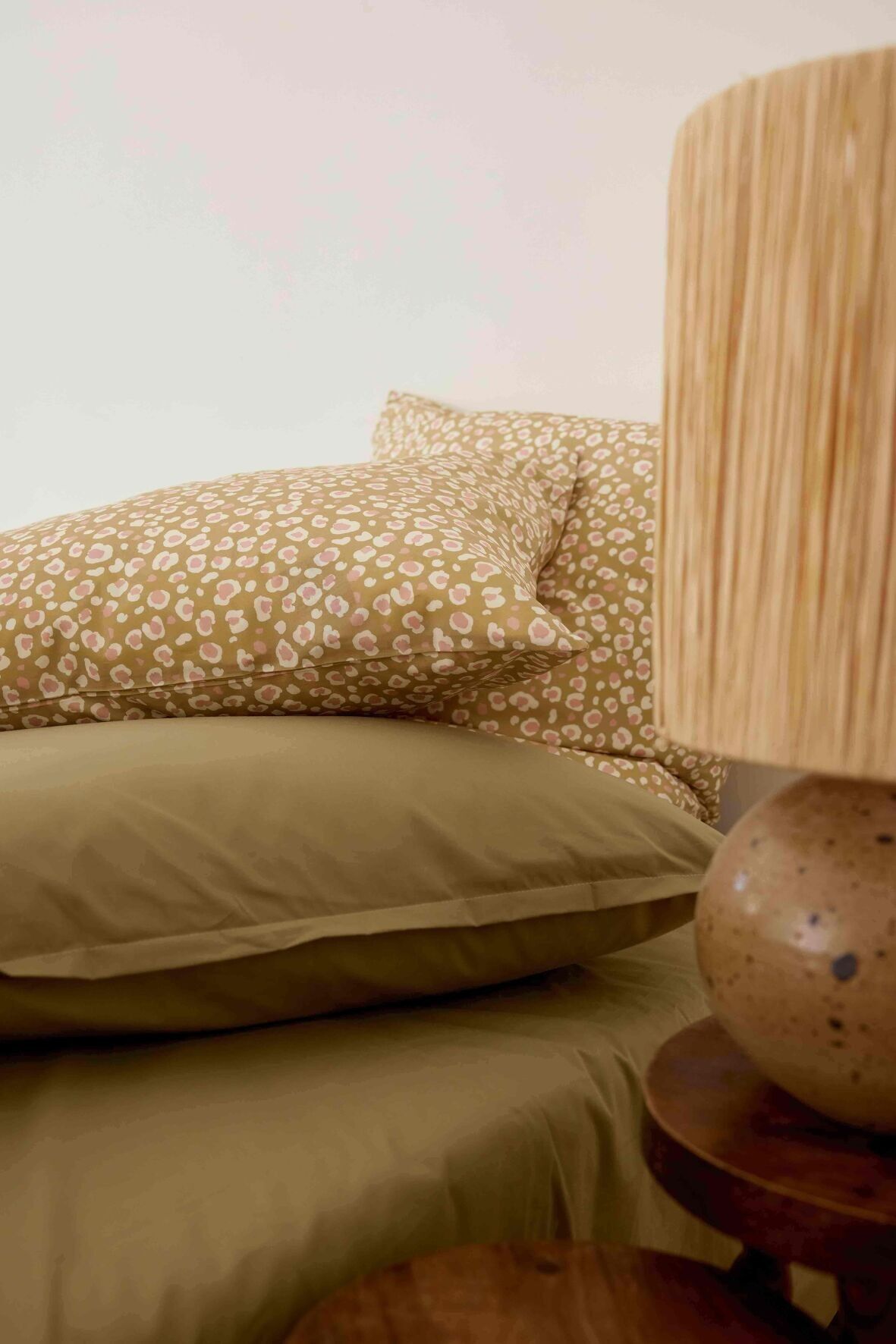 Buy wholesale SOFT GREEN FITTED SHEET 160X200