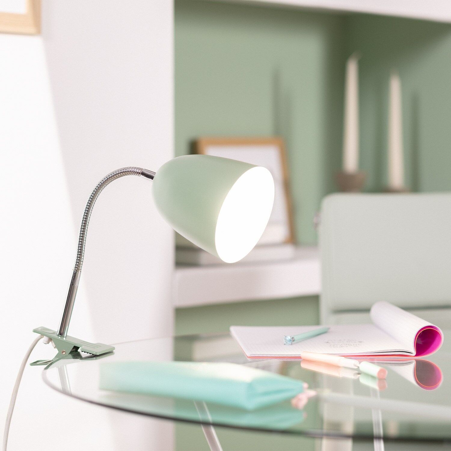 Buy wholesale Ledkia Metal Desk Lamp with Ripley Clamp