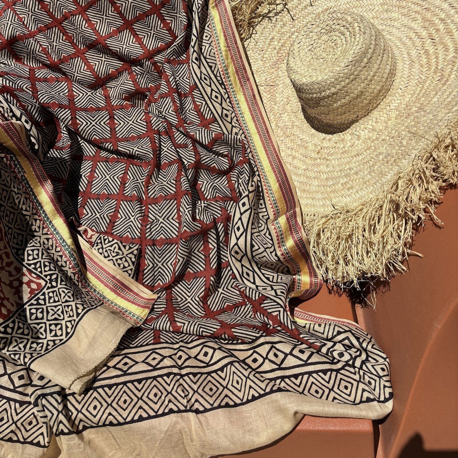 Achat Paréo - Maxi foulard, imprimé blockprint avec bordure saree dorée ...
