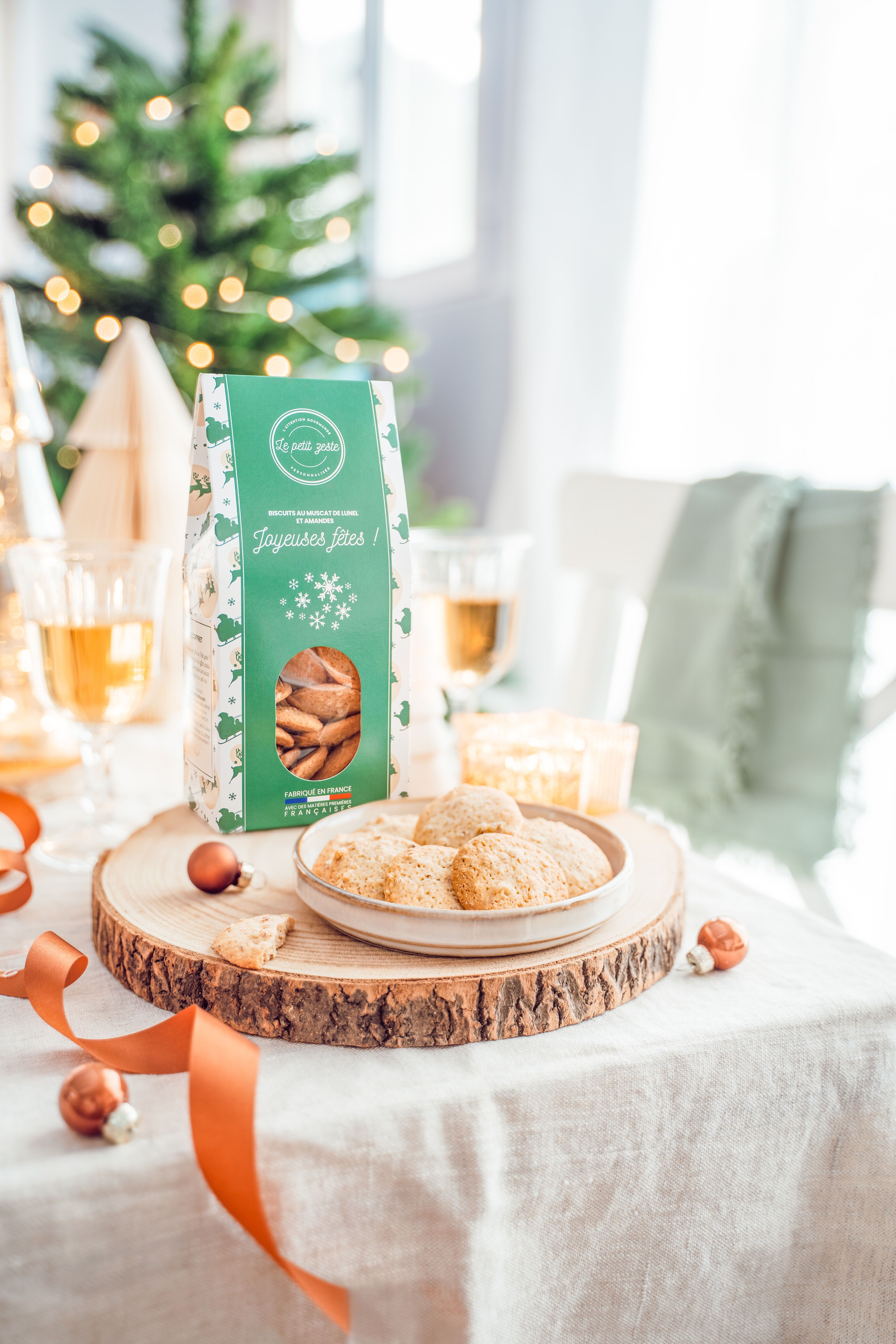 Buy wholesale Christmas cookies - Muscat de Lunel and almonds